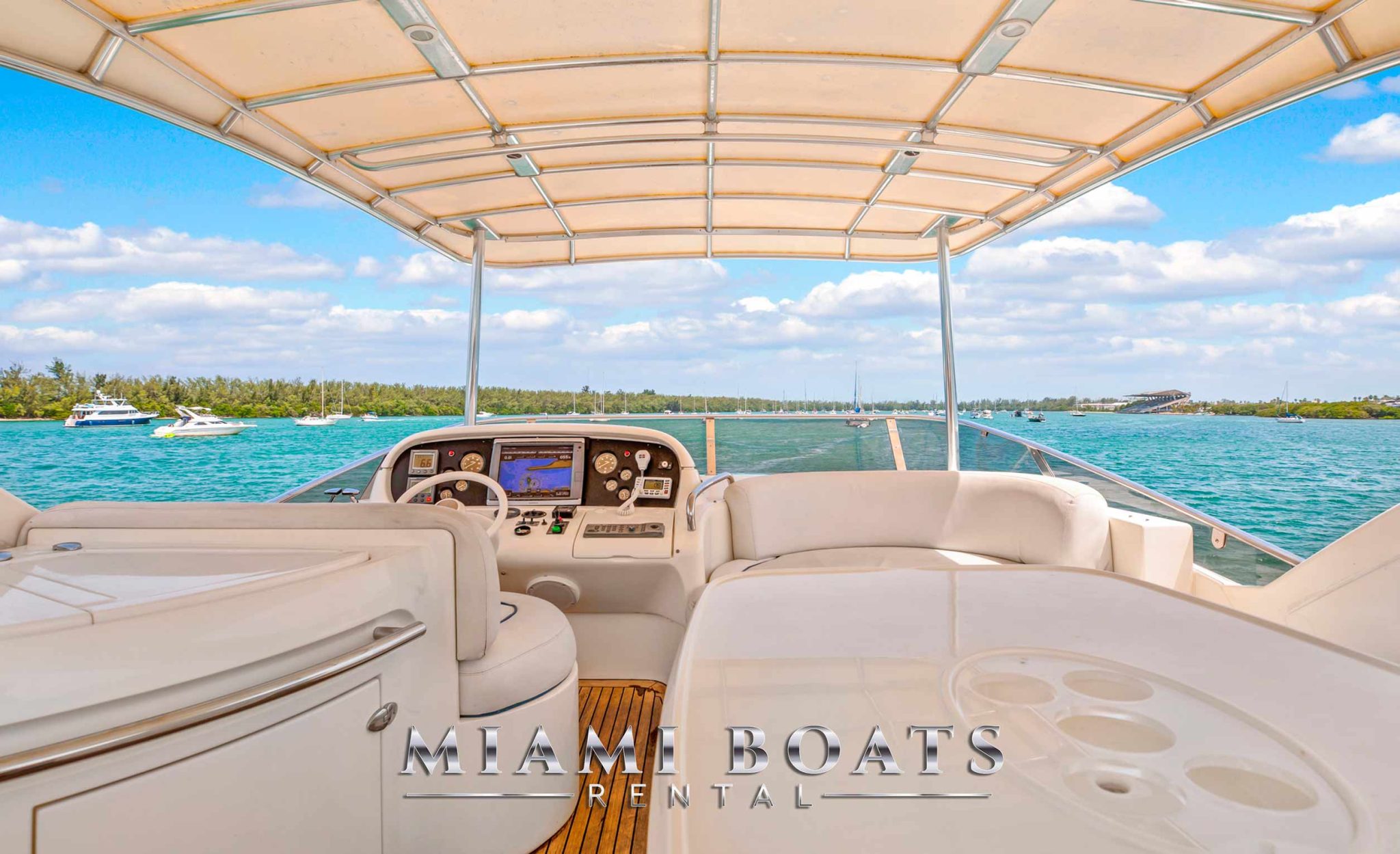 65' Azimut Victoria • Miami Boats Rental