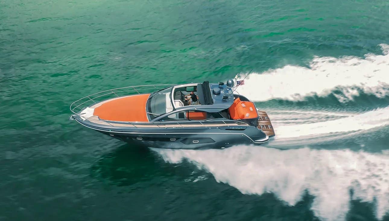 48' Azimut Atlantis • Miami Boats Rental
